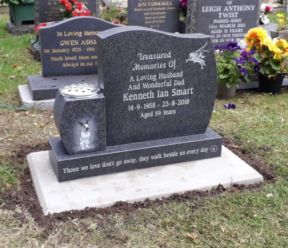 Mrs L. Smart, Stretton | Autumn Memorials